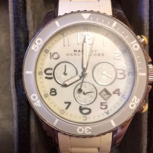 Marc By Marc Jacobs | Accessories | Marc By Marc Jacobs Womans White ...